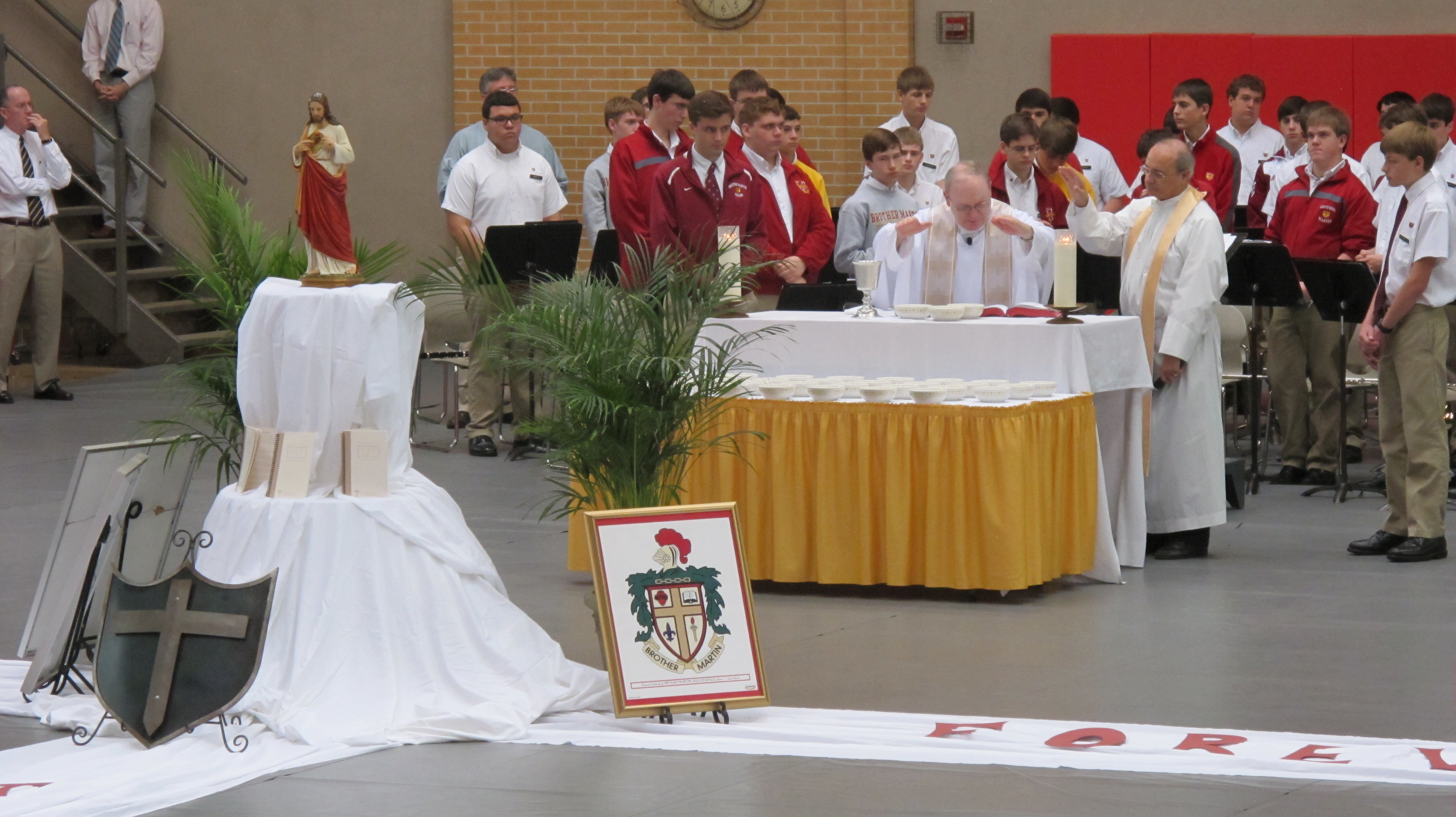 Students Celebrate Annual Mass for Social Justice - Brother Martin High ...